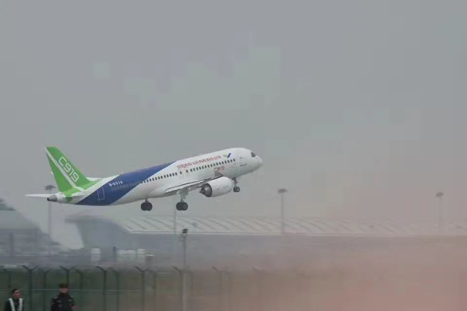 国产大飞机C919领证！复旦科研团队参与研发！